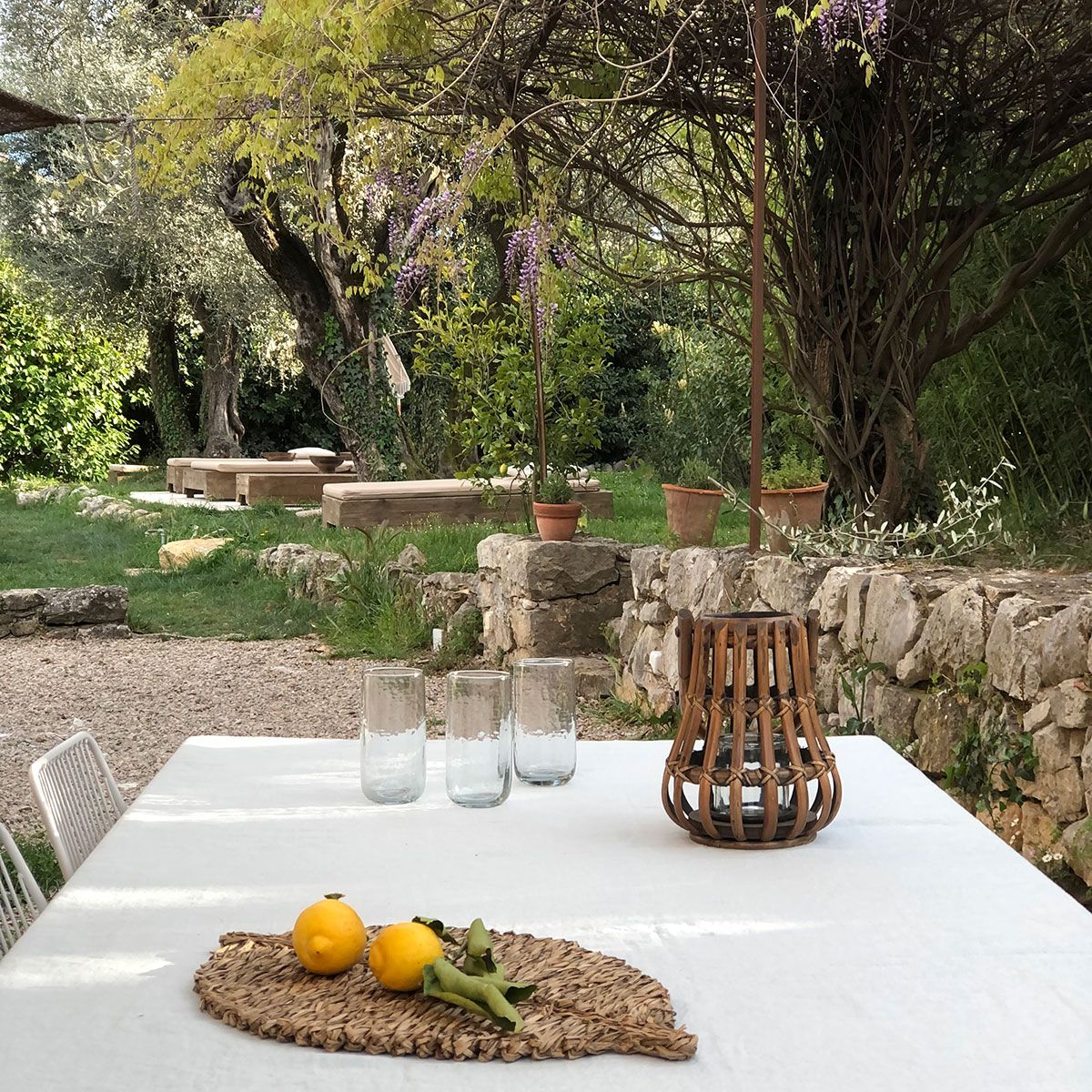 Photophore lanterne en rotin avec anse fait main – Decoclico